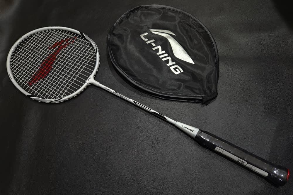 Li-Ning Ultra Light Badminton Racket String and Strung [Free Cover ...