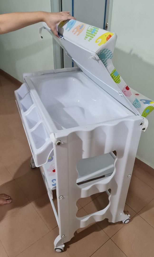 Lucky Baby Changing Station for Sale, Babies & Kids, Bathing & Changing, Other Baby Bathing ...