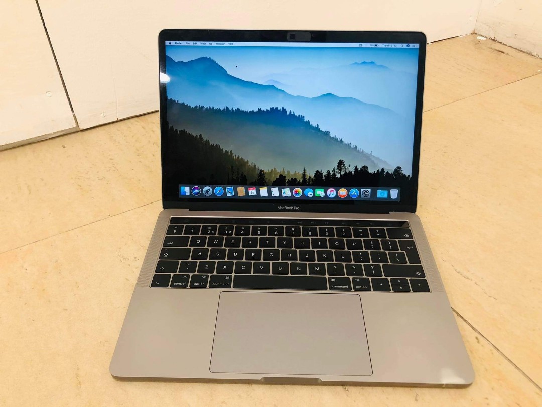 Macbook Pro (13-inch, 2017, Four Thunderbolt 3 Ports) 8 GB 512 SSD Os ...