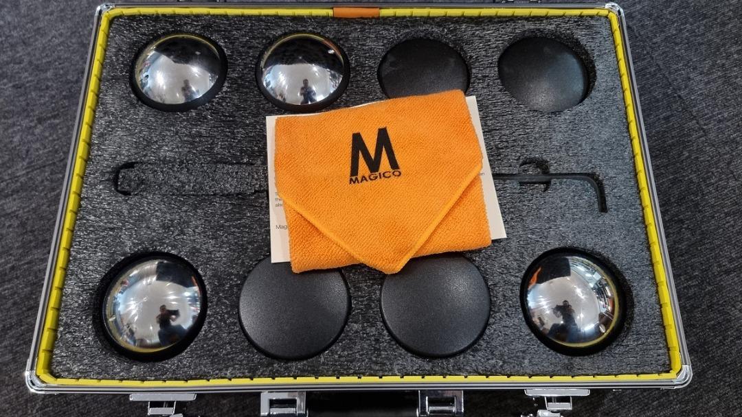 Magico M3 with optional MPod footers, Audio, Soundbars, Speakers ...