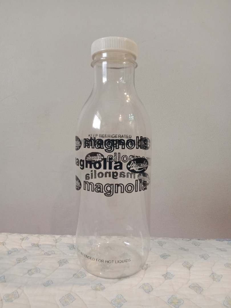 Magnolia collectible 1 liter plastic bottle with cover, Hobbies & Toys ...