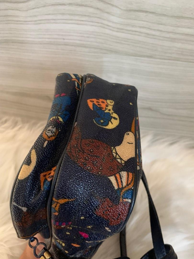 Original Piero Guidi Sling bag ( Unisex ), Women's Fashion, Bags ...