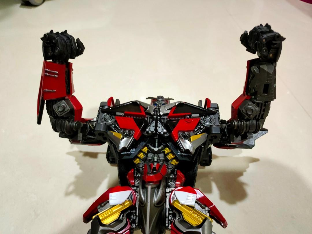 Oversized Transformers DotM Sentinel Prime, original venerable OV01 ...
