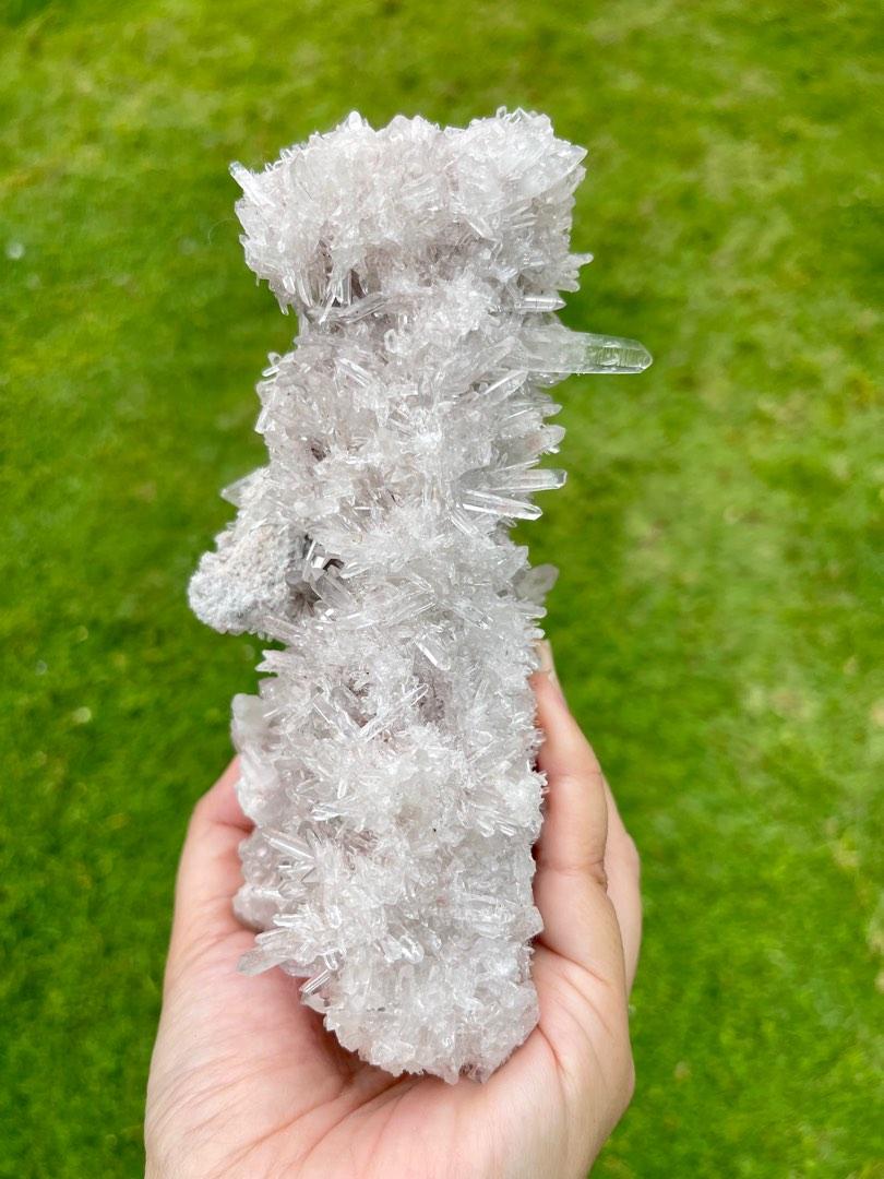 Pink needle cluster quartz raw natural crystal, Women's Fashion ...