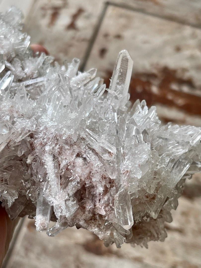 Pink needle cluster quartz raw natural crystal, Women's Fashion ...