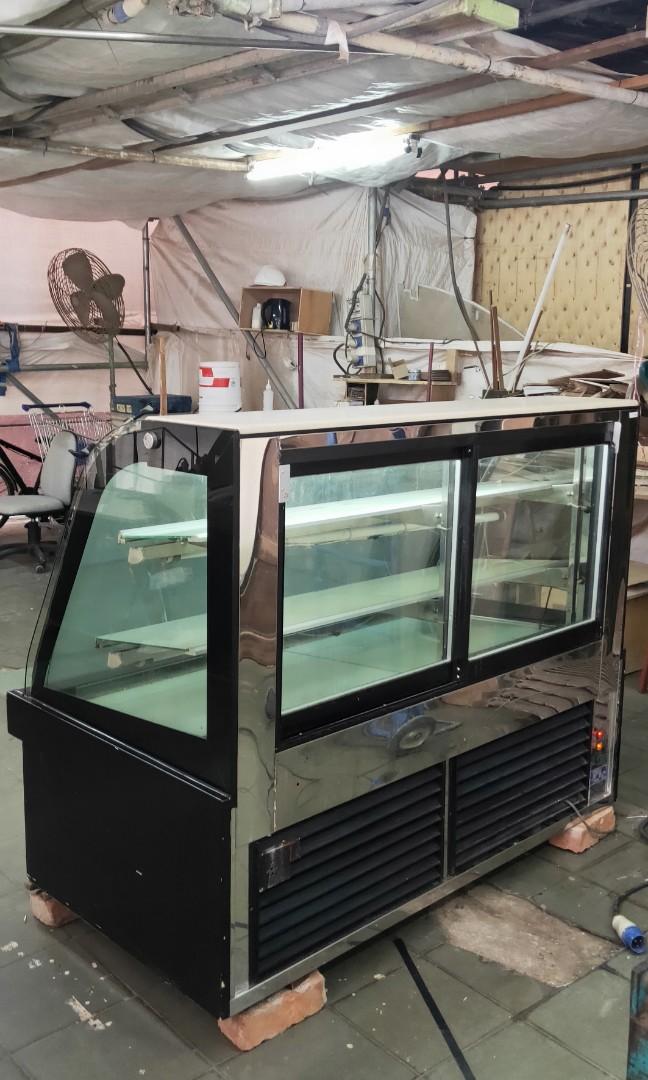 Refrigerated Display Glass Cabinet, Food & Drinks, Chilled & Frozen ...