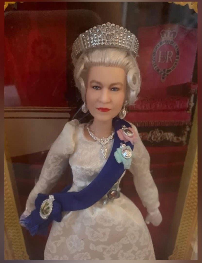 Rest in Peace Your Majesty Barbie, 興趣及遊戲, 玩具 & 遊戲類 - Carousell