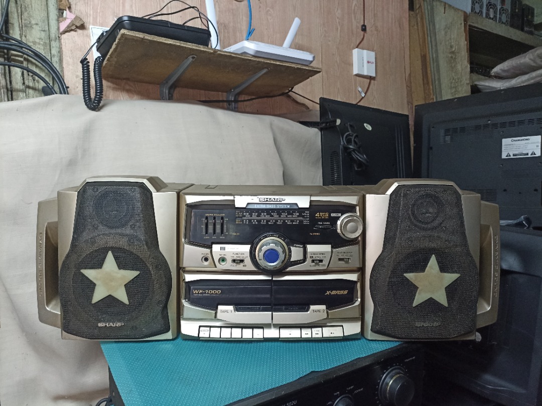 Sharp portable stereo component, Audio, Soundbars, Speakers ...