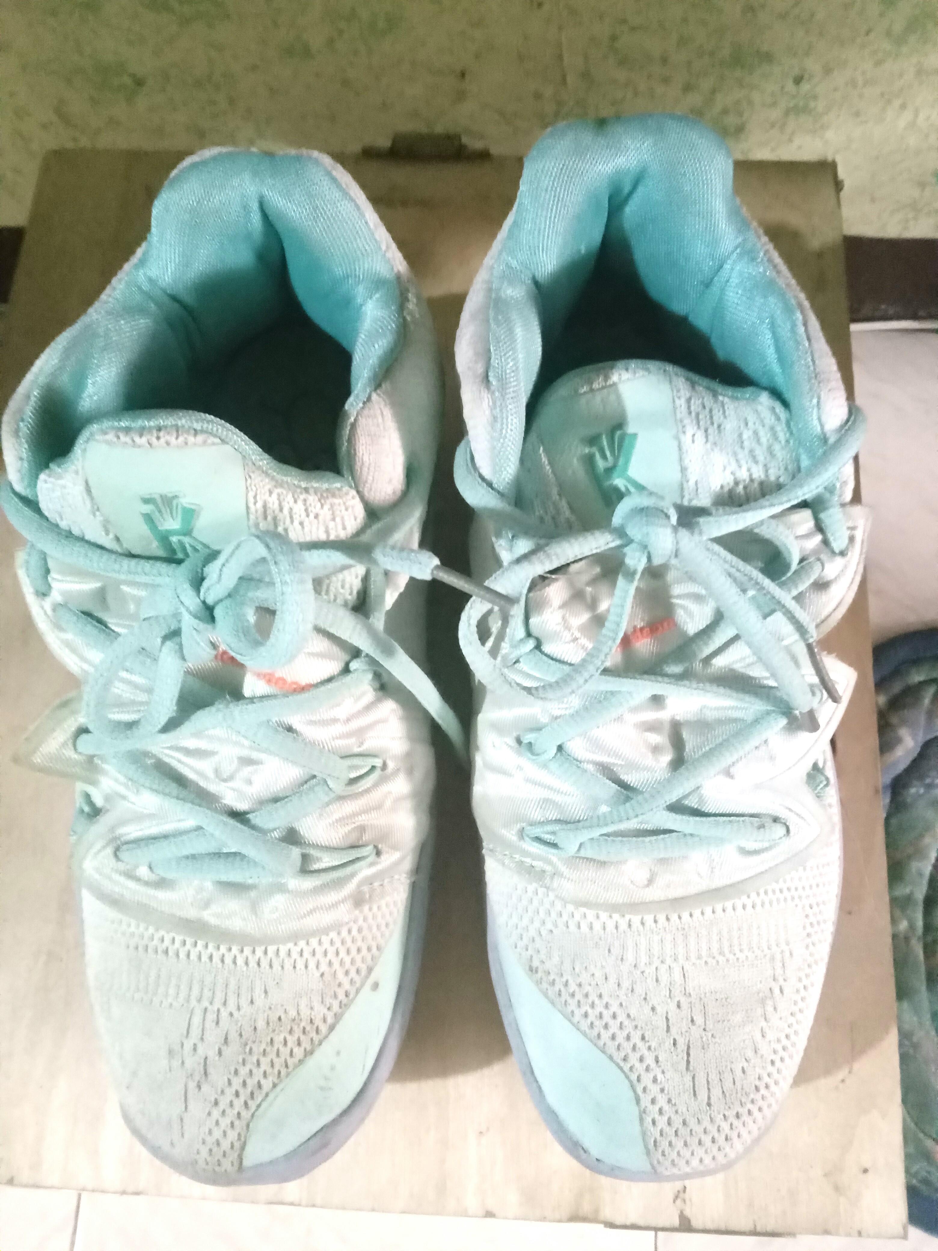Squidward x Nike Kyrie, Babies & Kids, Babies & Kids Fashion on Carousell