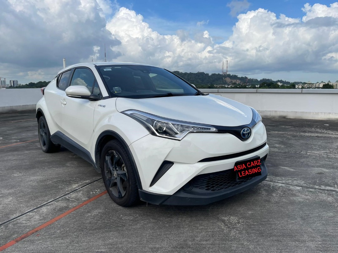 TOYOTA CHR HYBRID LAST WHITE UNIT FOR LONG TERM RENT! WE ARE GOJEK ...