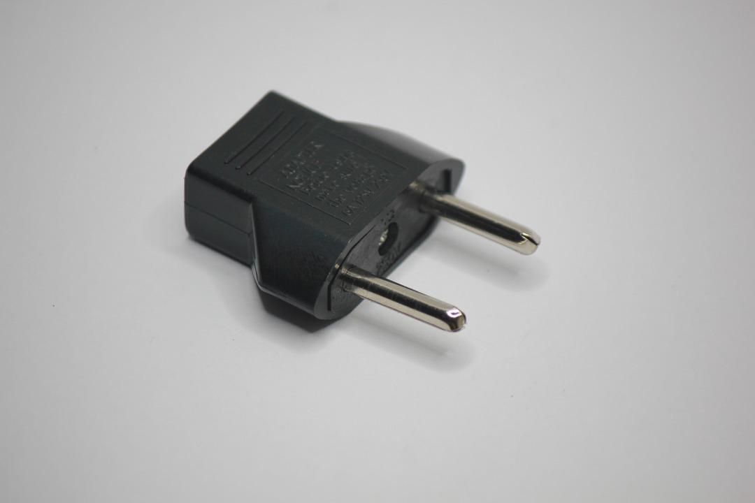 TRAVEL PLUG ADAPTER, US to EU 6A 250V, EUROPEAN ADAPTER 4mm ROUND PIN ...