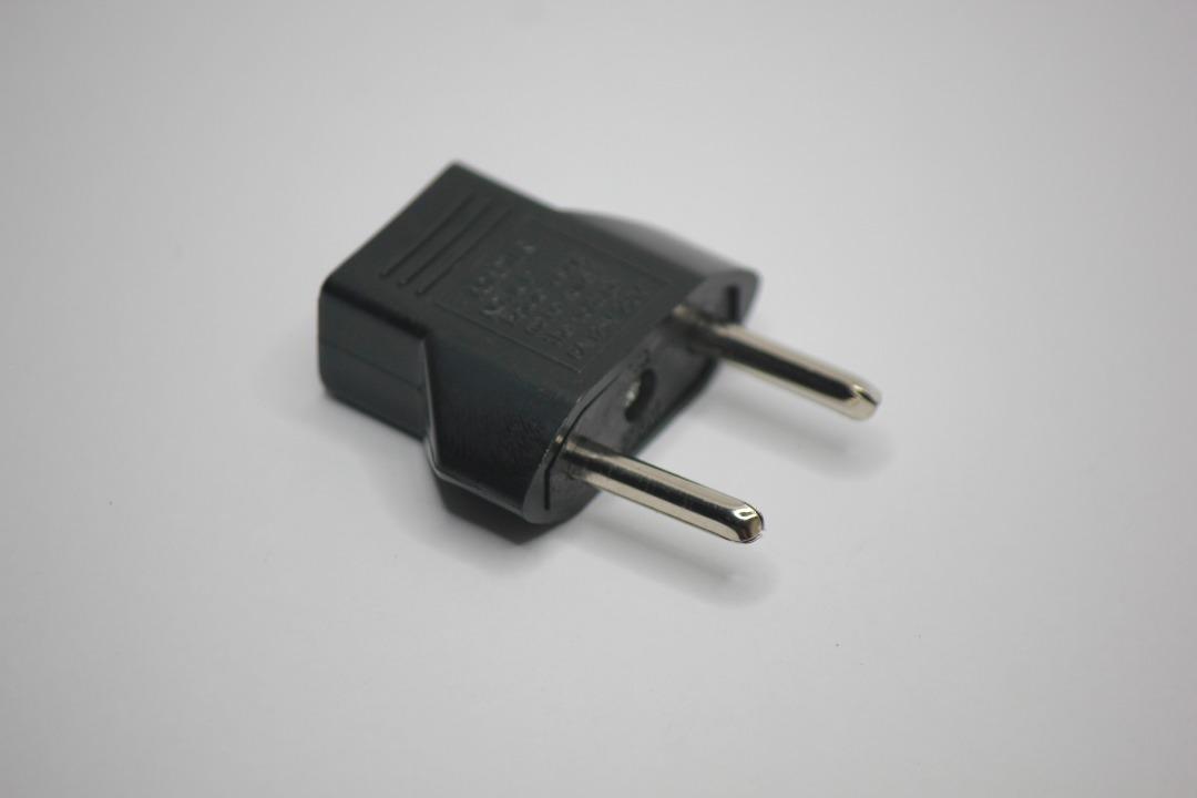 TRAVEL PLUG ADAPTER, US to EU 6A 250V, EUROPEAN ADAPTER 4mm ROUND PIN ...