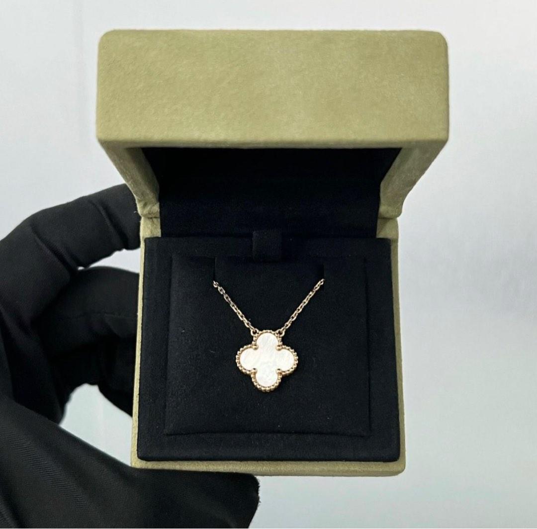 VCA Vintage Alhambra Pendant, Women's Fashion, Jewelry & Organisers ...