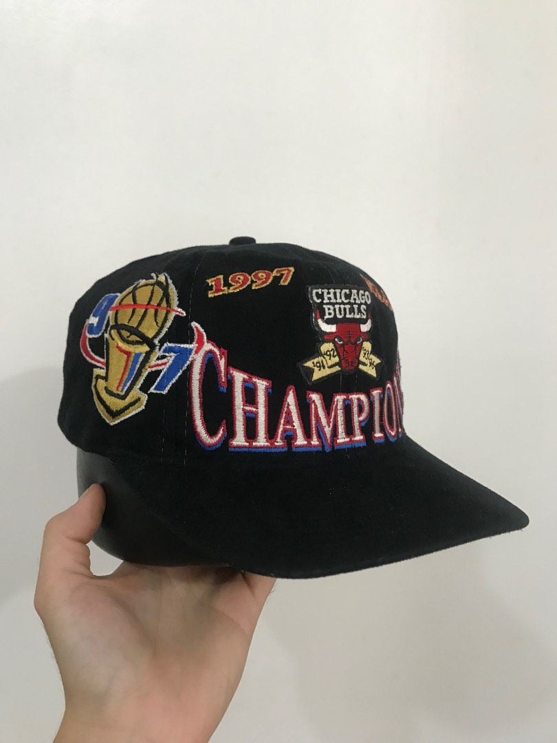 VINTAGE CHICAGO BULLS CAP 97, Men's Fashion, Watches & Accessories ...