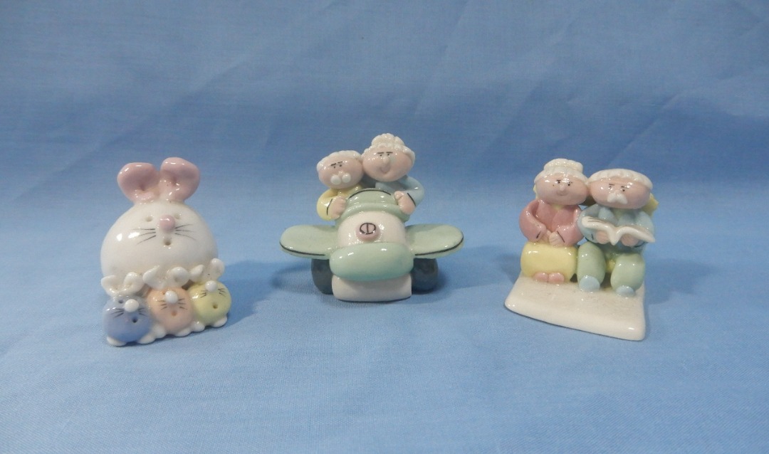 Vintage cramic miniature figurines hand crafted painted set of 3 circa ...