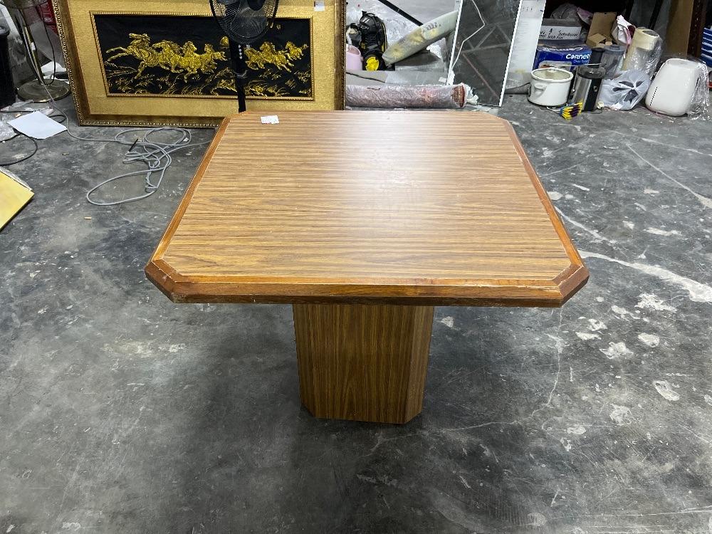 Wooden Square Shape 4 Seater Dining Table / Meja Makan 4 Seater Kayu ...