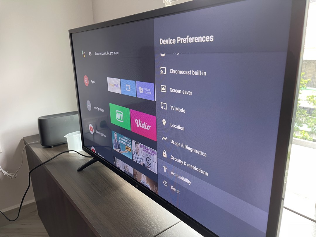 Xiaomi 32 inch smart tv with controller, Computers & Tech, Parts ...