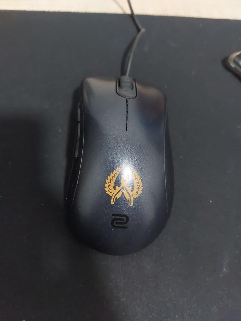 Zowie EC2-B CS:GO Edition, Computers & Tech, Parts & Accessories, Mouse & Mousepads on Carousell