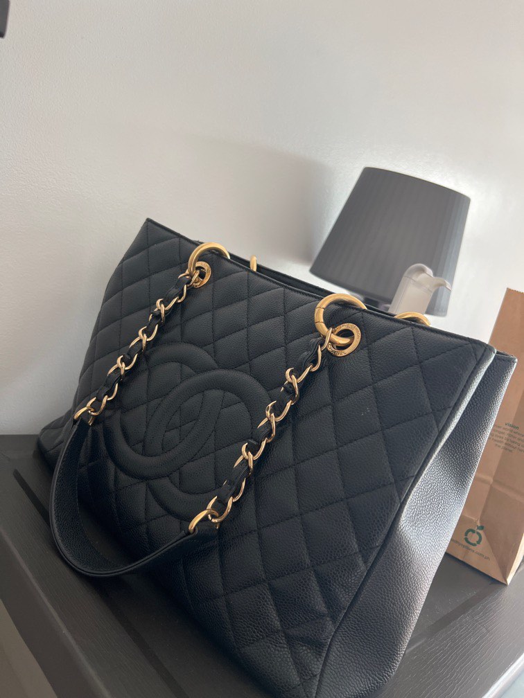 Authentic Chanel GST, Women's Fashion, Bags & Wallets, Shoulder Bags on ...
