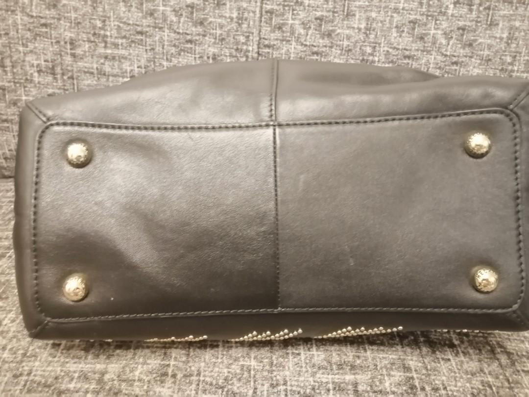 Authentic DANIEL HECHTER, Women's Fashion, Bags & Wallets, Shoulder ...