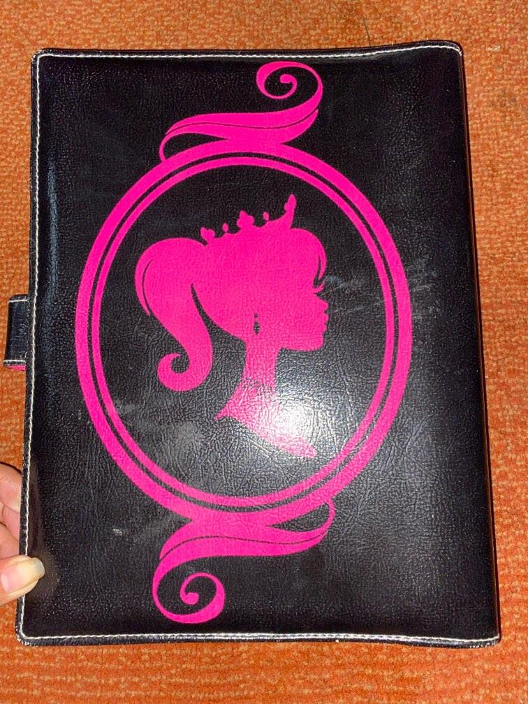 Binder barbie 26 ring, Buku & Alat Tulis, Alat Tulis di Carousell