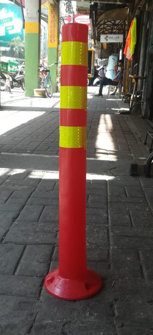 Bollard Traffic Cone with Reflector 28 inches, Commercial & Industrial ...