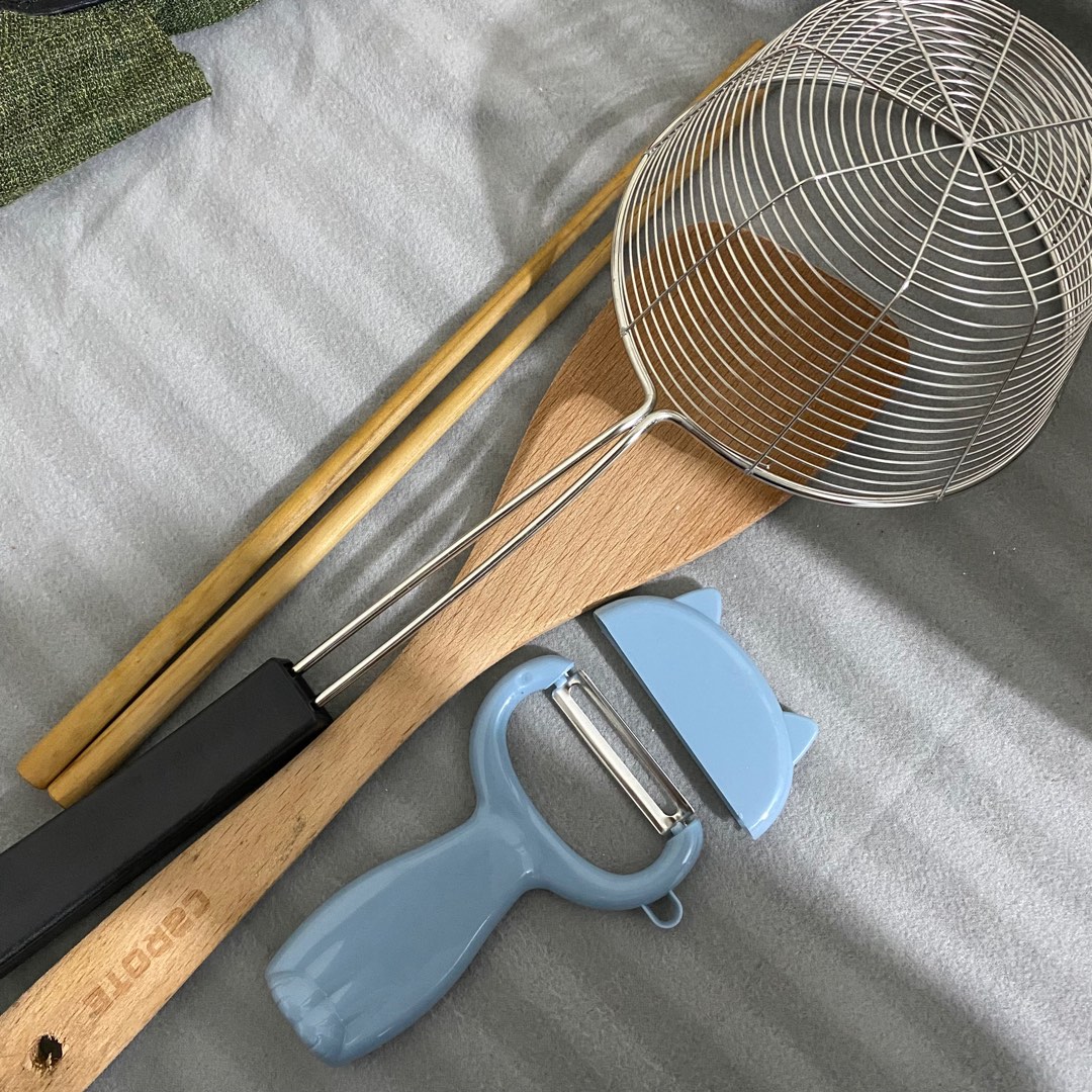 Brand new! Take all! Alat makan aesthetic kitchen utensils, Kitchen ...