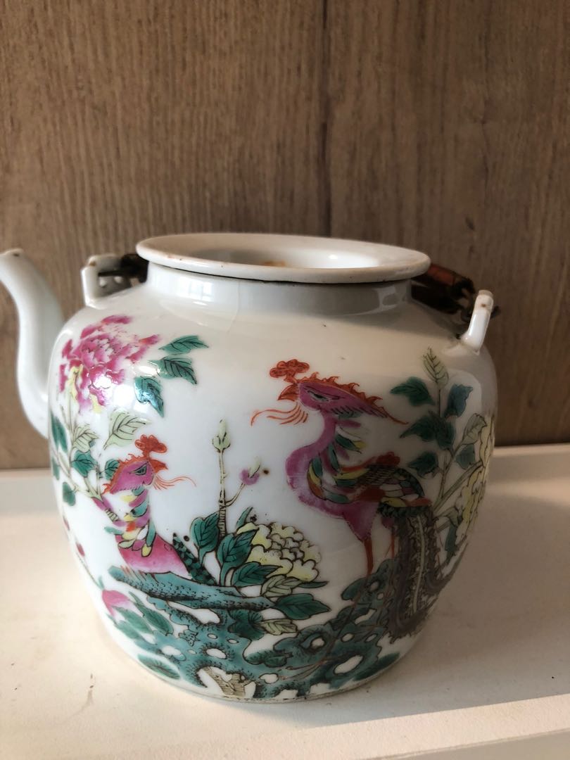 Chinese tea pot with phoenix design, Hobbies & Toys, Memorabilia ...