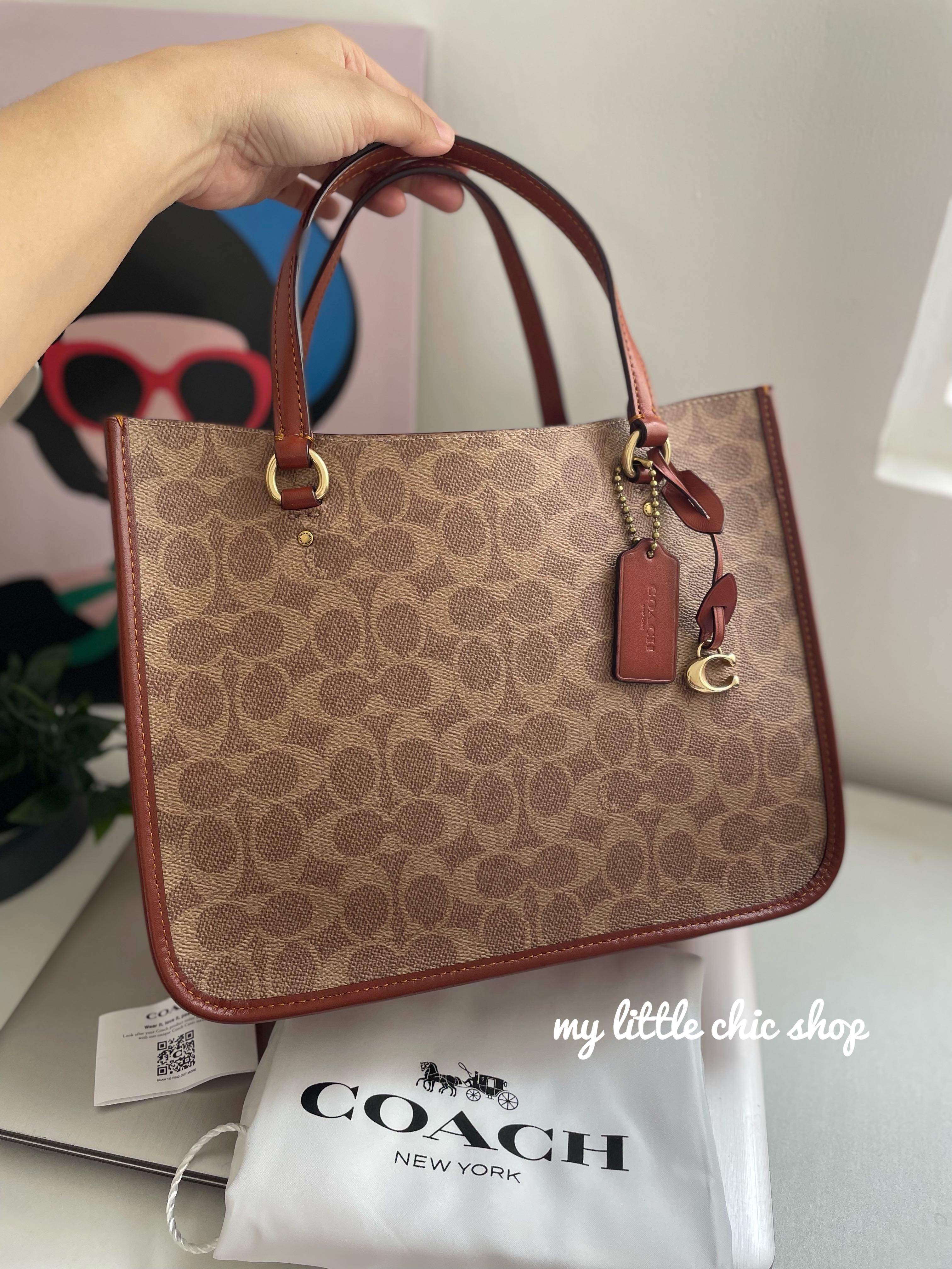 coach tyler carryall 28 in signature canvas, Women's Fashion, Bags ...