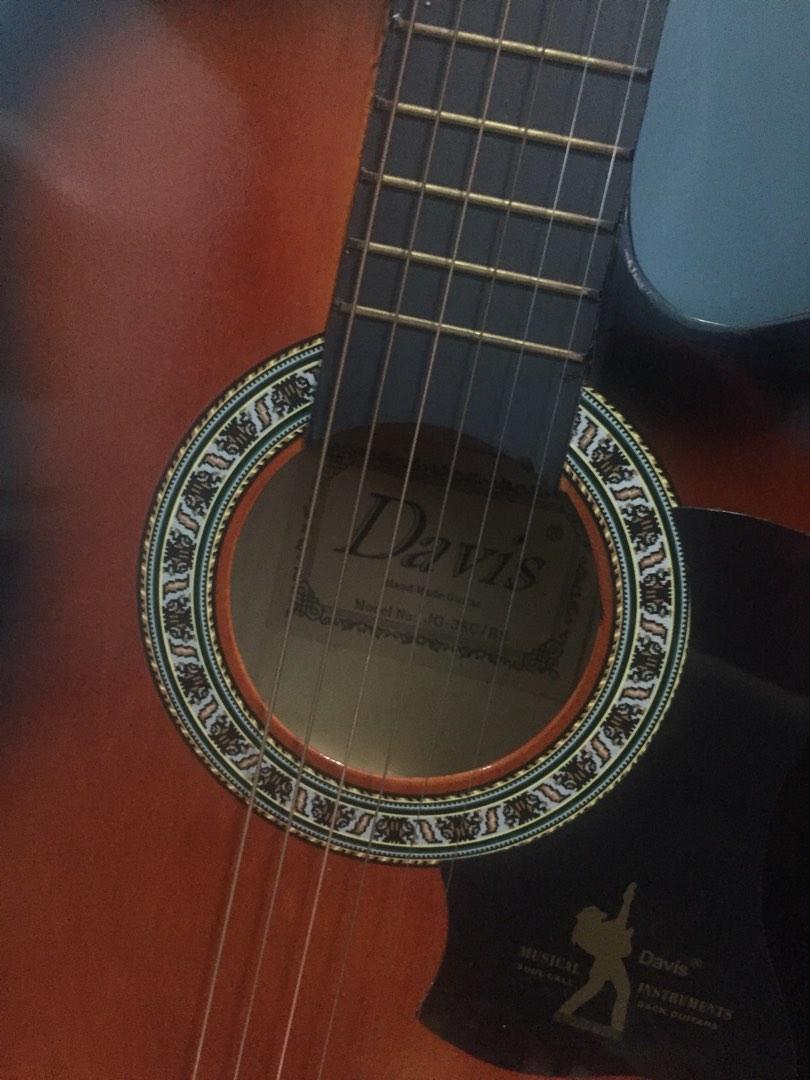 Davis Guitar with free case and guitar chords book, Hobbies & Toys ...