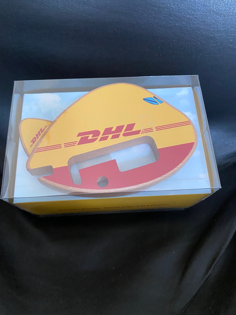 DHL 50周年飛機造型Memo/卡座, 興趣及遊戲, 手作＆自家設計, 其他 - Carousell