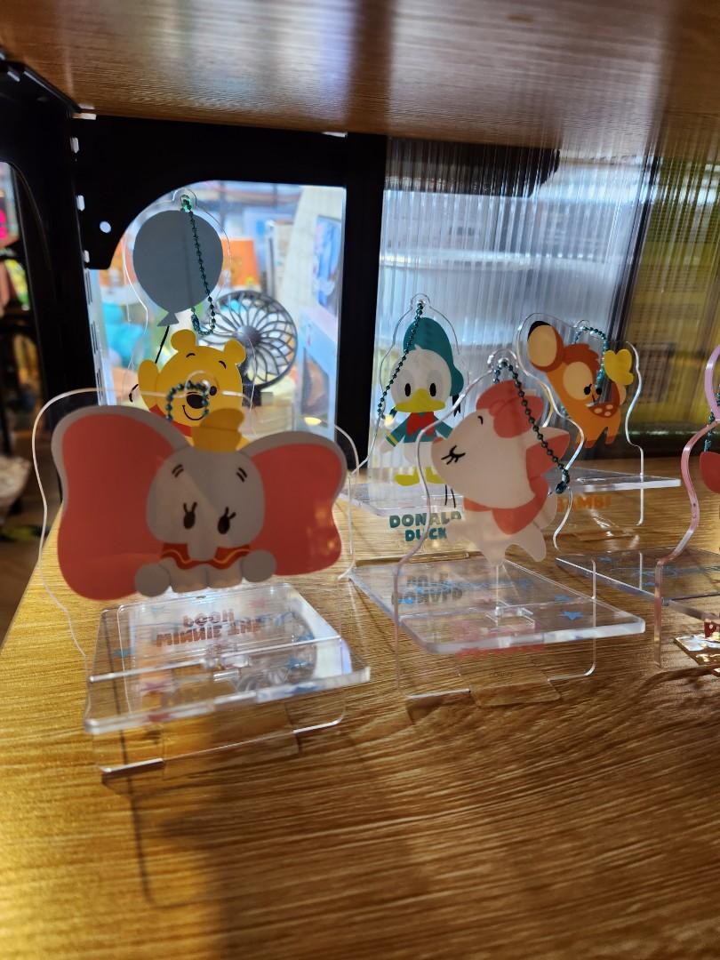 Disney handphone acrylic stand dumbo chip and Dale pooh Marie cat ...