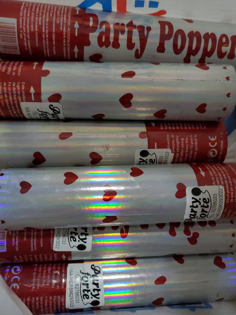 Heart party poppers, Hobbies & Toys, Stationery & Craft, Occasions ...