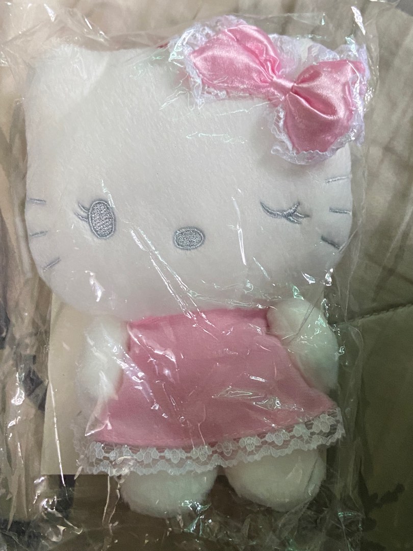 Hello Kitty Angel Plush Charm with Eco Bag, Women's Fashion, Bags ...