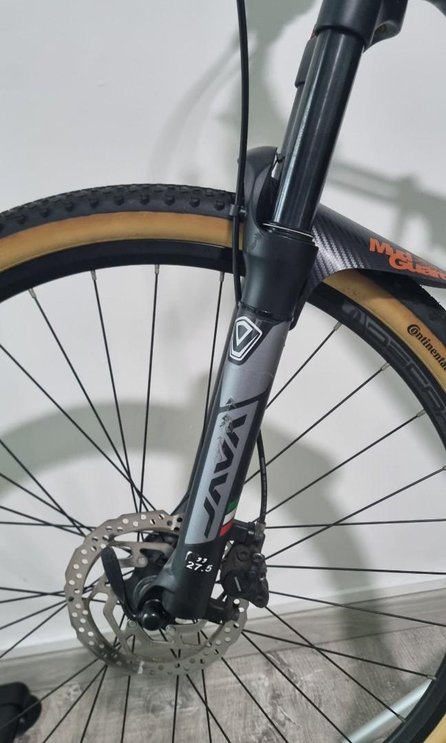 Java vetta 27.5 carbon Fibre mtb, Sports Equipment, Bicycles & Parts, Bicycles on Carousell