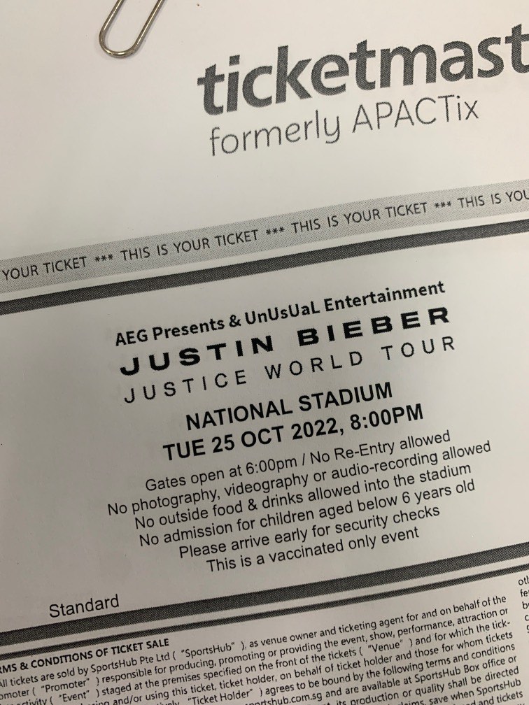 JUSTIN BIEBER JUSTICE WORLD TOUR - $570 for 2 if confirmed, Tickets ...