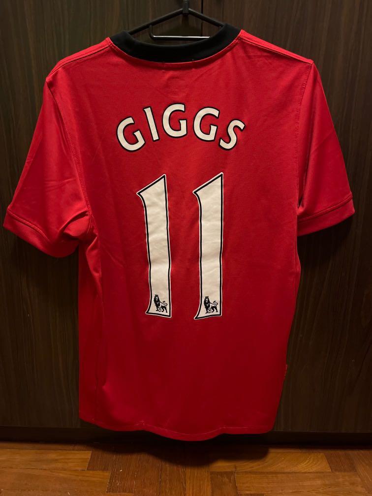 Manchester United Ryan Giggs 09/10 Nike Kit, Men's Fashion, Activewear ...