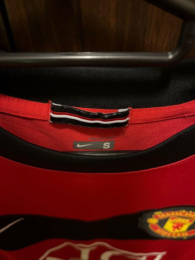 Manchester United Ryan Giggs 09/10 Nike Kit, Men's Fashion, Activewear ...