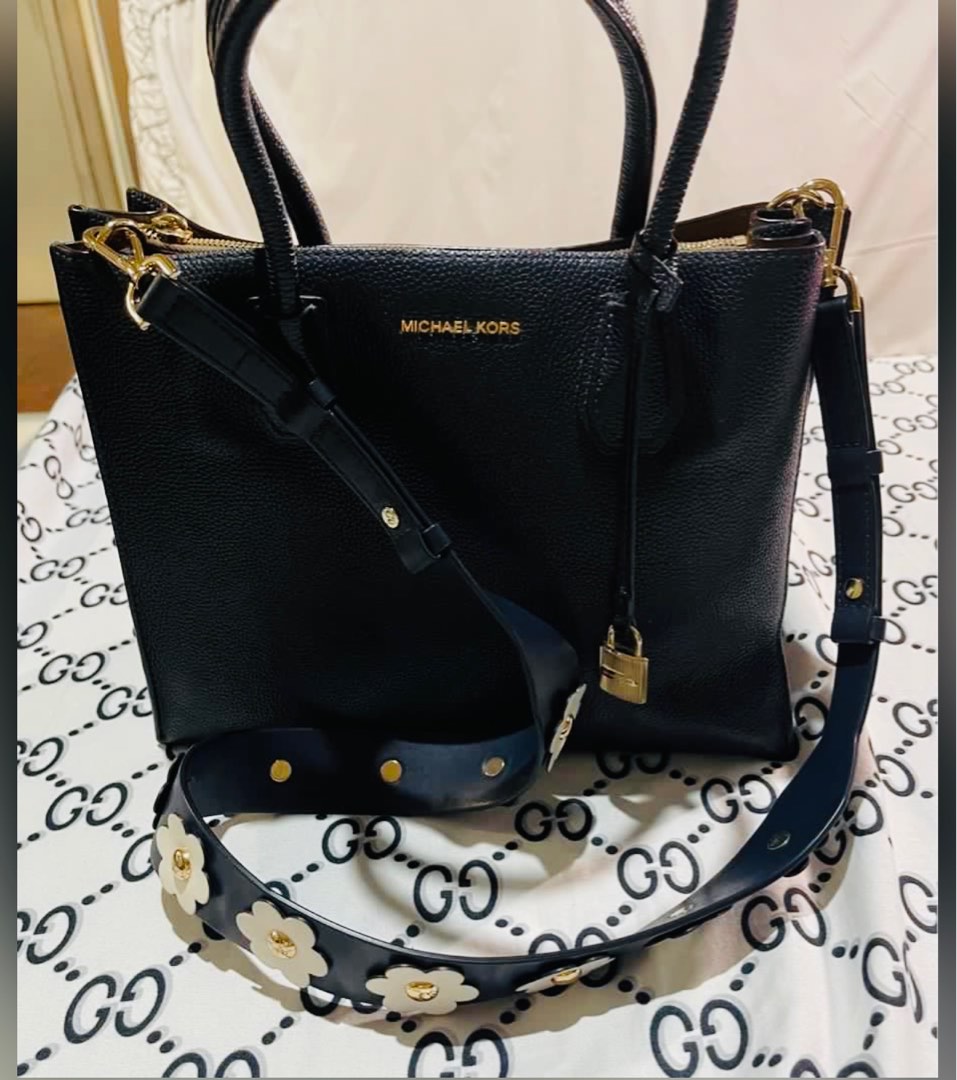 Michael Kors Mercer Navy blue, Women's Fashion, Bags & Wallets ...