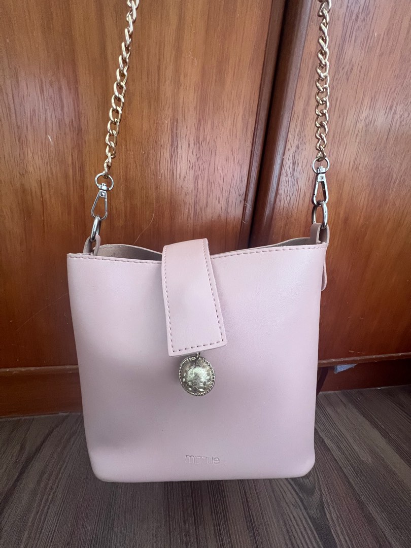 Mizzue handbag, Women's Fashion, Bags & Wallets, Shoulder Bags on Carousell
