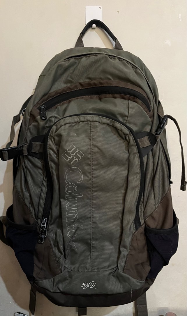 Original Colombia outdoor 30 liters, Men's Fashion, Bags, Backpacks on ...