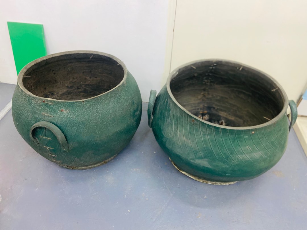 Rubber Pots with handle , Furniture & Home Living, Outdoor Furniture on ...