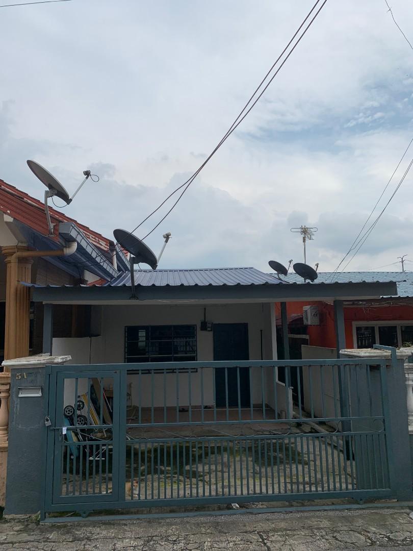 Rumah landed untuk dijual, Property, For Sale on Carousell
