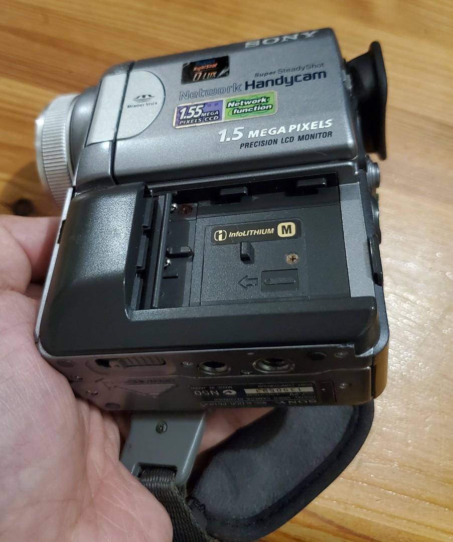 SONY DV camcorder Handycam DCR PC120E Made in Japan, 攝影器材, 攝錄機 - Carousell