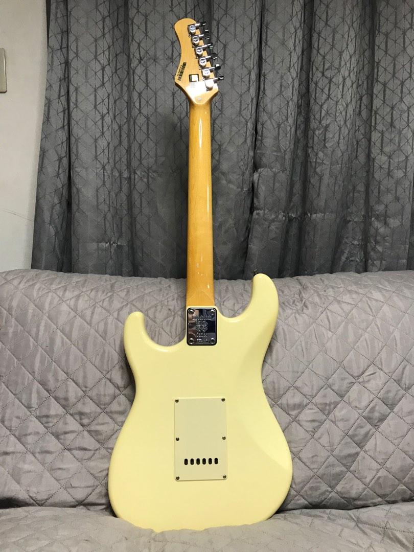 Tagima TW530 Stratocaster, Hobbies & Toys, Music & Media, Musical ...