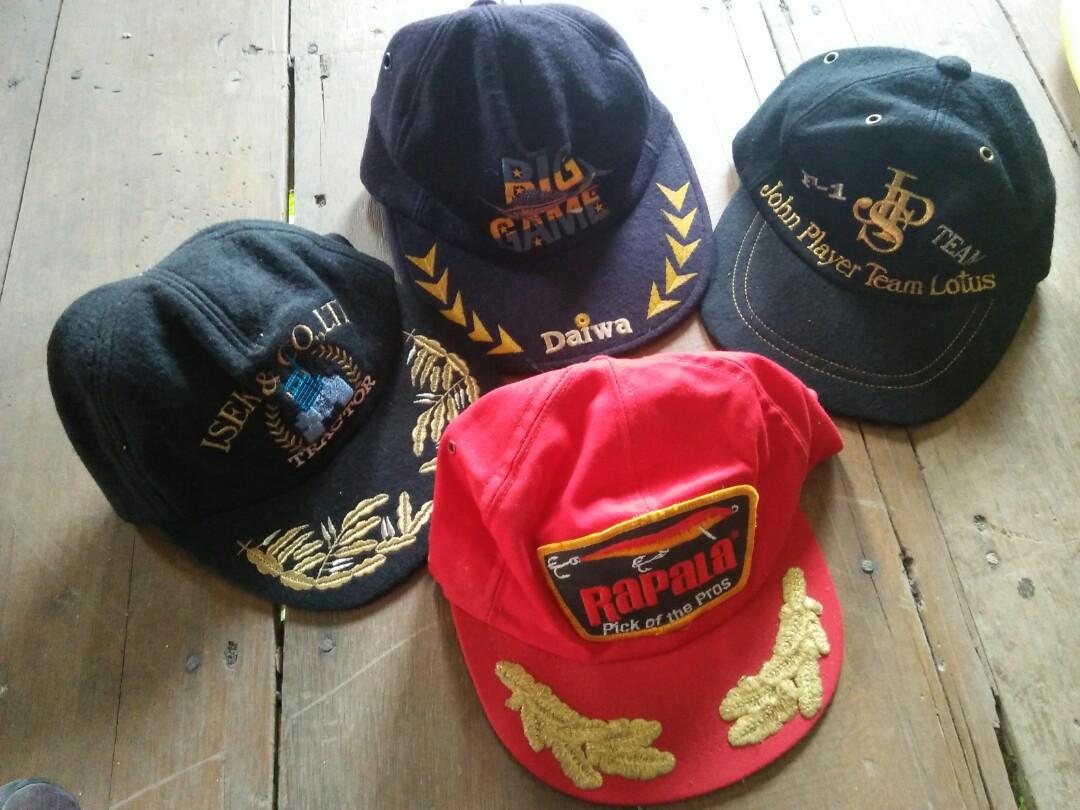 Topi, Men's Fashion, Activewear on Carousell