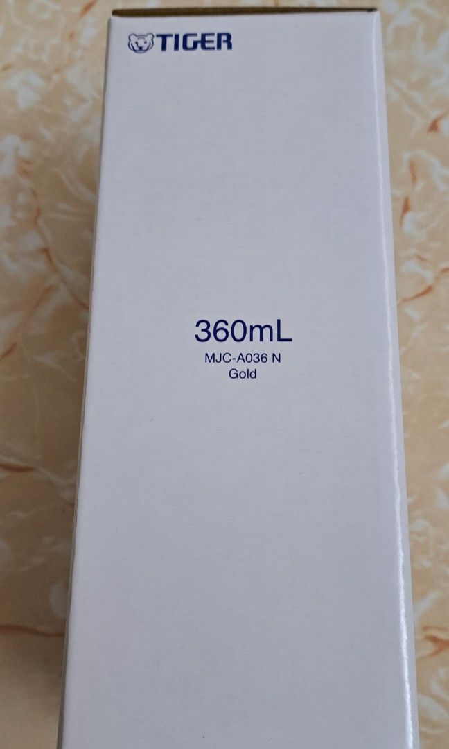 全新 日本製 Tiger 保溫瓶 360ml, 傢俬＆家居, 廚具和餐具, 廚水杯、水壺 - Carousell