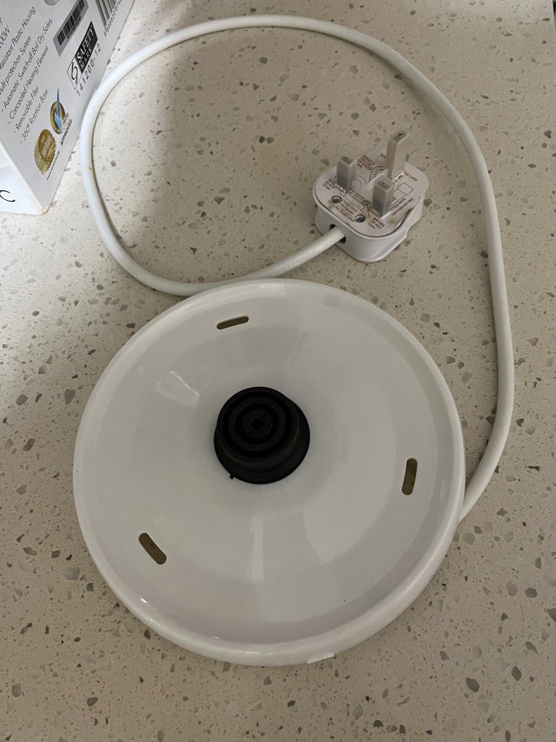 Akira water boiler, Furniture & Home Living, Kitchenware & Tableware ...