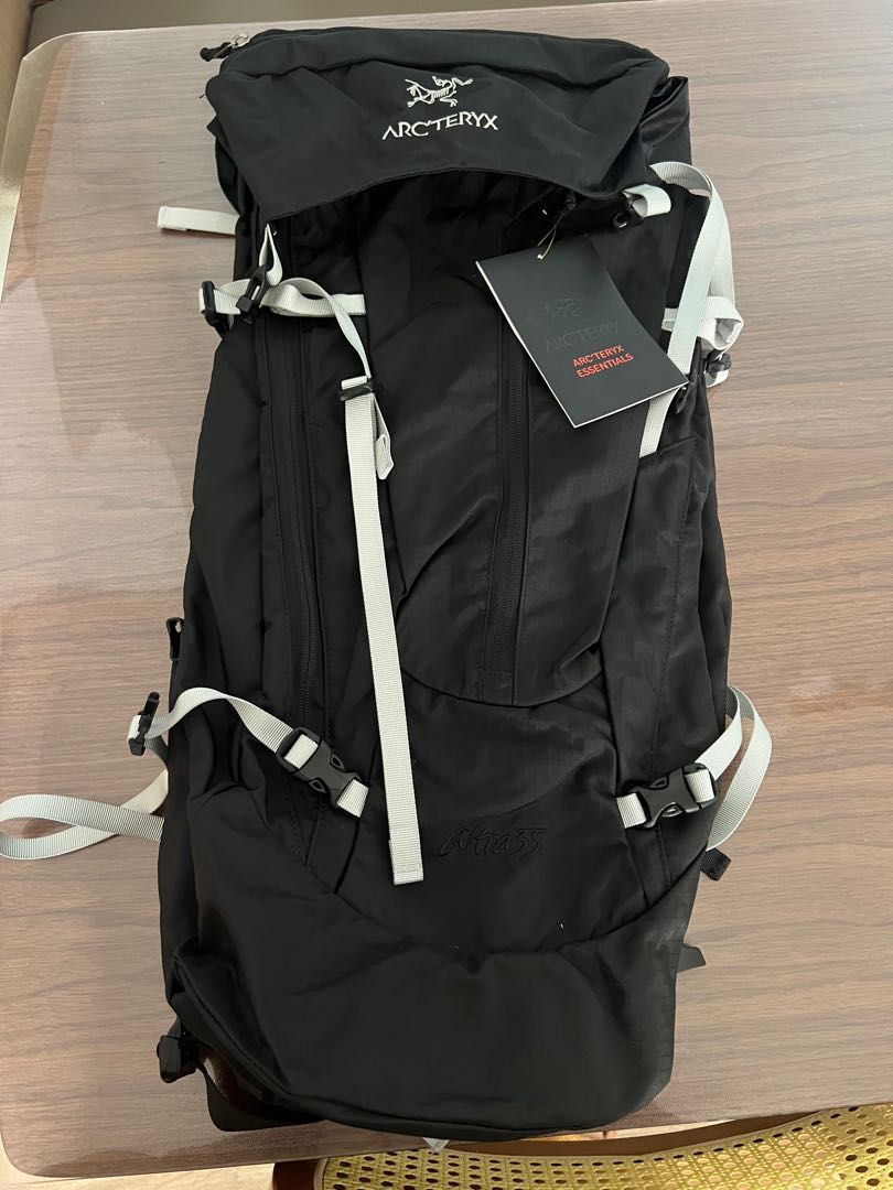 Arcteryx Altra 35L backpack, 男裝, 袋, 背包 - Carousell