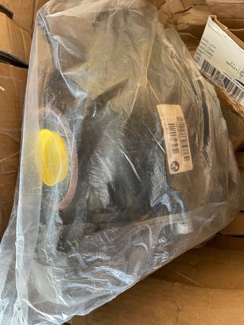 BMW F20 M240i stock rear diff, Car Accessories, Accessories on Carousell